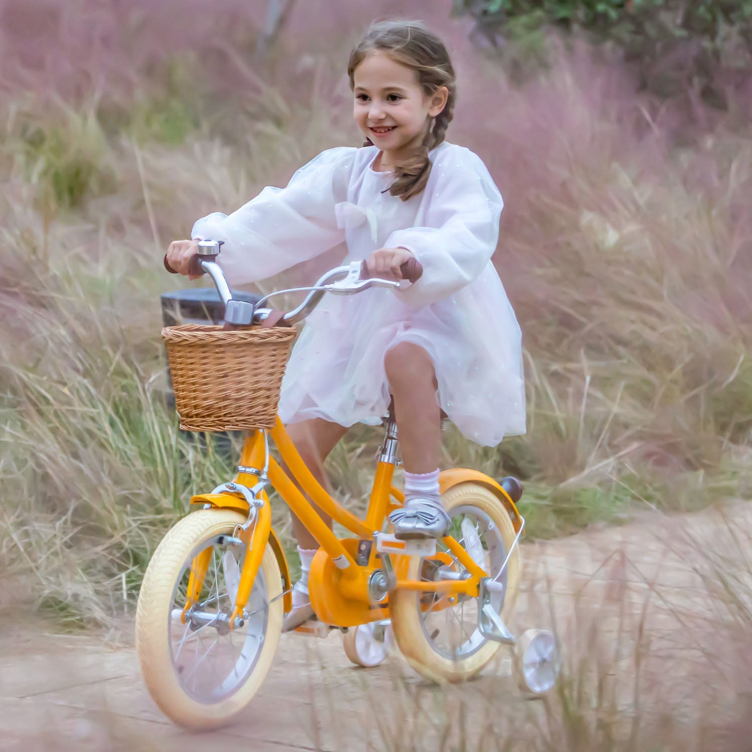 Glerc Retro-Style Bikes with Stabilisers and Basket – GlercBikesUK